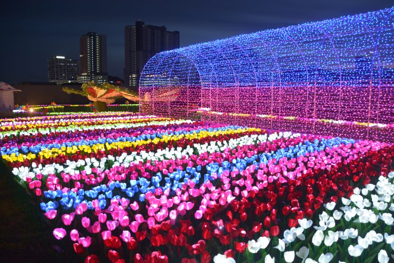 PICC 'Glow In The Park' is the latest attraction | Buletin Mutiara