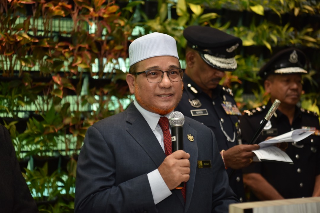 20 Polis Bantuan MBSP terima Pingat Kebaktian daripada Ketua Polis ...