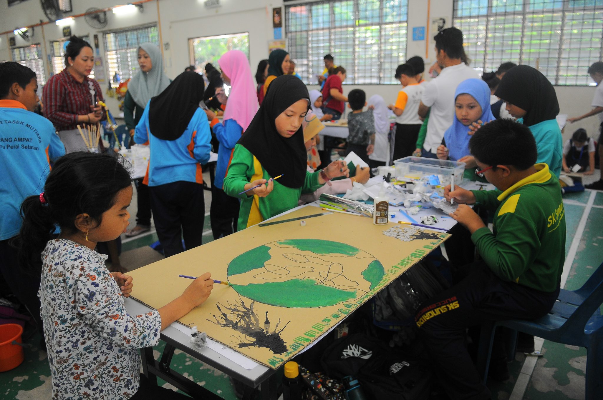 MBSP anjur pertandingan reka bentuk poster pupuk kesedaran pelajar ...