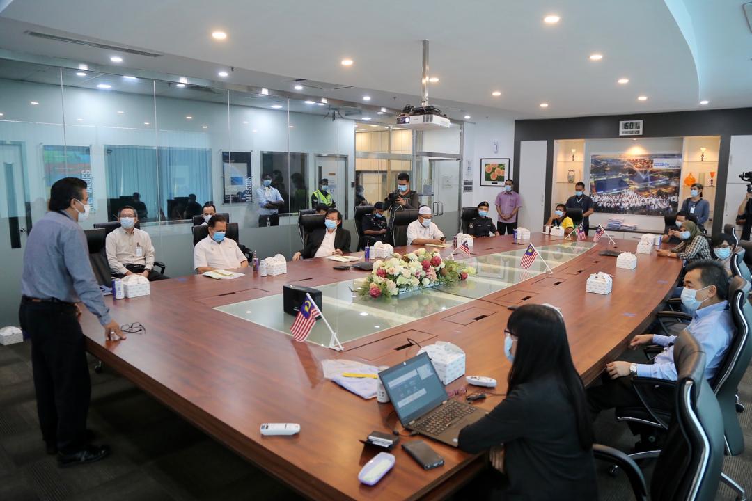 Chow visits Flex Penang during MCO | Buletin Mutiara