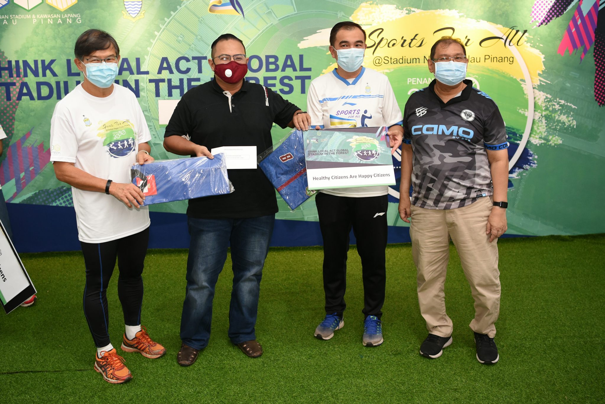 Tiga pemenang cipta slogan kreatif Sukan Untuk Semua dimuktamad ...