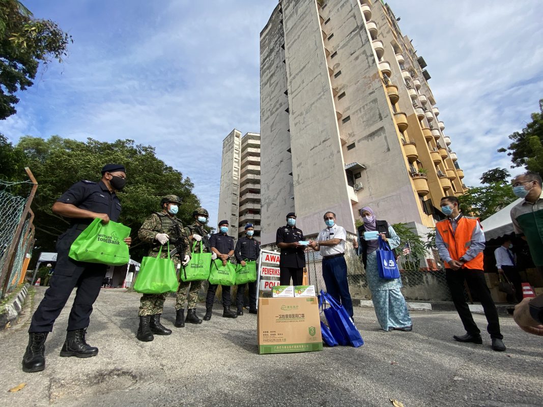 Targeted screening at high-risk floors in Desa Bistari Apartments ...