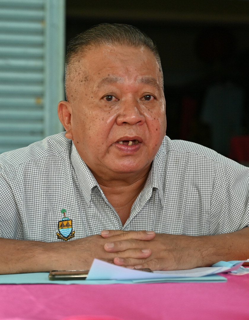 Food basket aid for the underprivileged | Buletin Mutiara