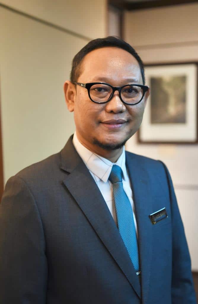 Mohd. Bazid serah tugas ‘teraju’ PDC kepada Aziz | Buletin Mutiara