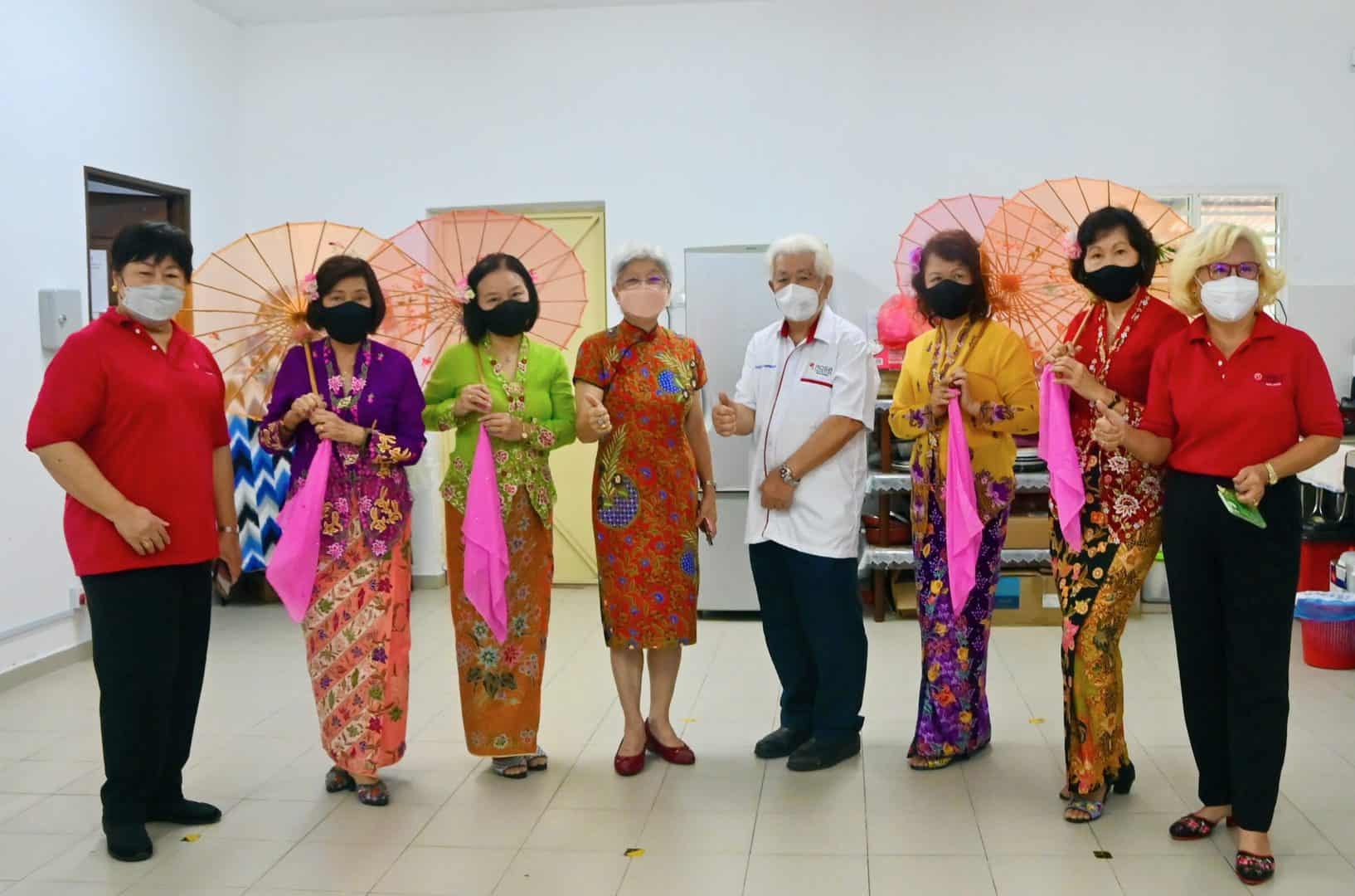 Amazing Amahs to strut their stuff | Buletin Mutiara