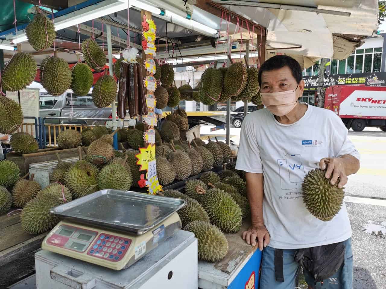 Durian fans eager to know more about the fruit | Buletin Mutiara