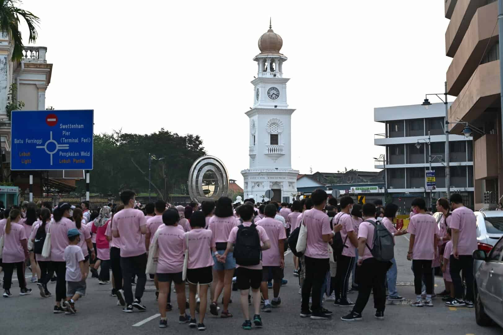Thousands take part in walk to commemorate George Town Heritage Day ...