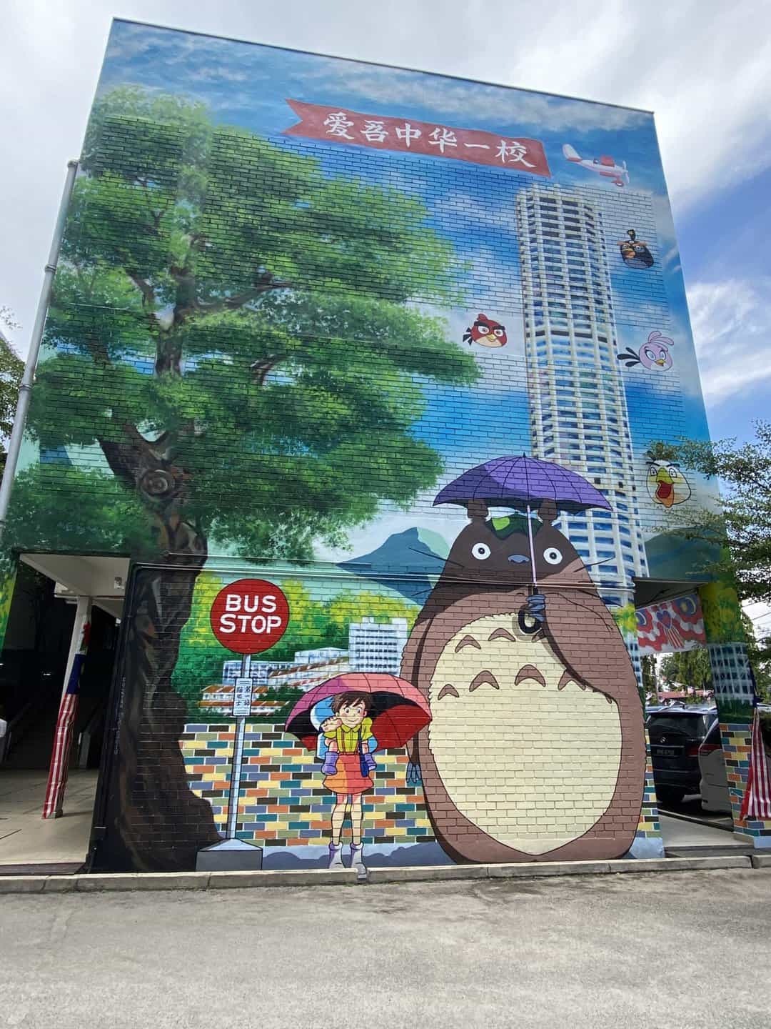 Giant ‘Totoro’ murals attract pupils to school | Buletin Mutiara
