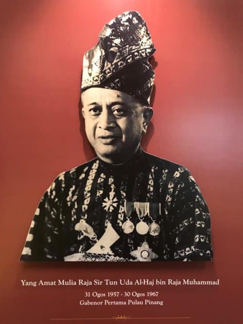 Tulisan tangan TYT pertama Pulau Pinang turut dipamerkan, menarik ...