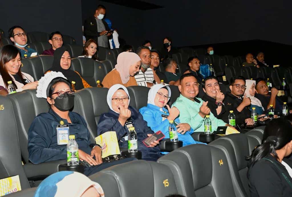 Special movie screening for frontliners | Buletin Mutiara