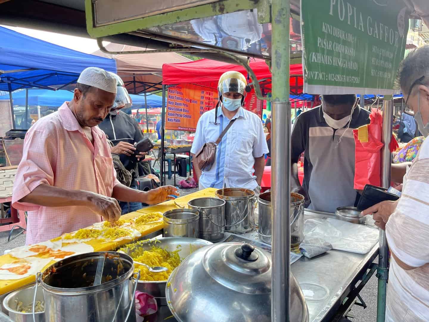 Legasi kuih popia Mamu Gaffor kekalkan guna kereta tolak | Buletin Mutiara