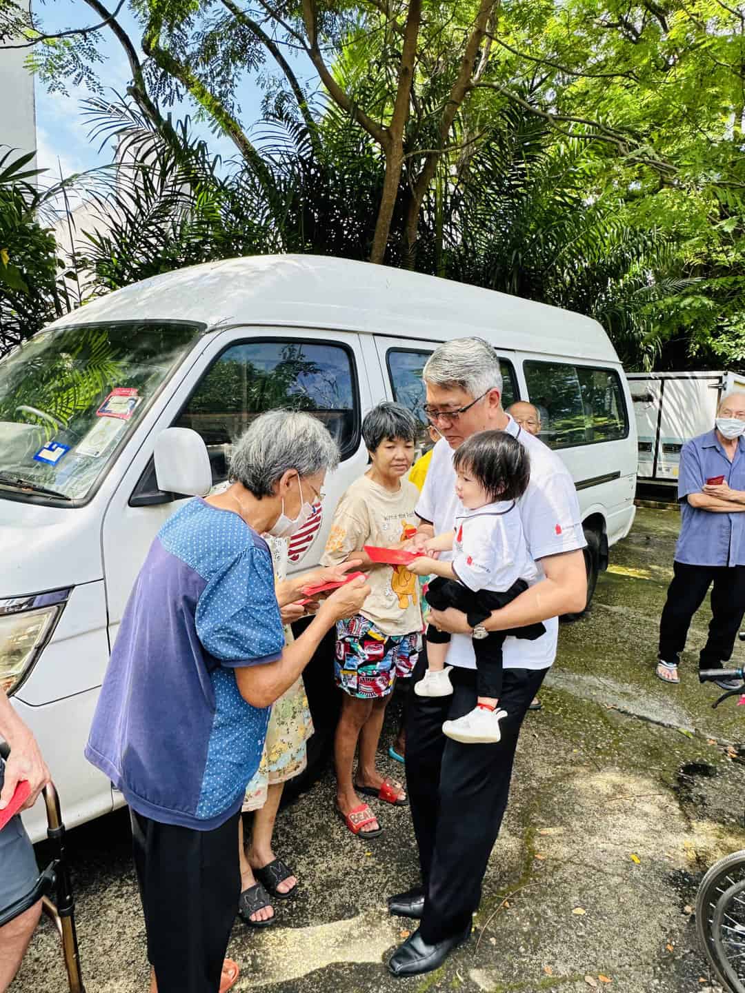Paying it forward | Buletin Mutiara