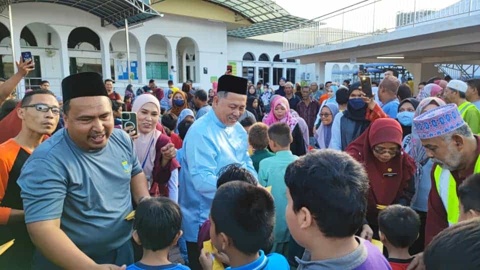 100 kanak-kanak sertai khatan perdana, percuma | Buletin Mutiara