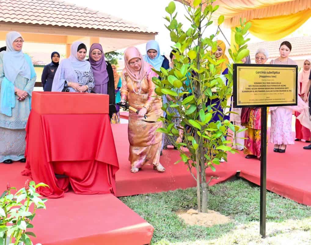 Raja Permaisuri Agong puji komitmen Kerajaan Negeri dan MAINPP sedia ...