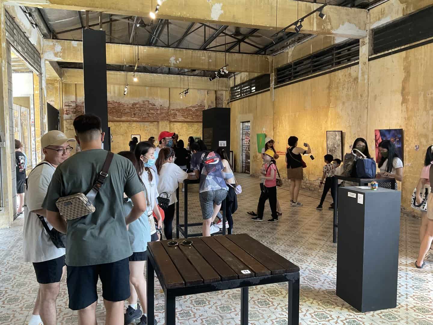 One exhibition, two locations – thanks to AR technology | Buletin Mutiara