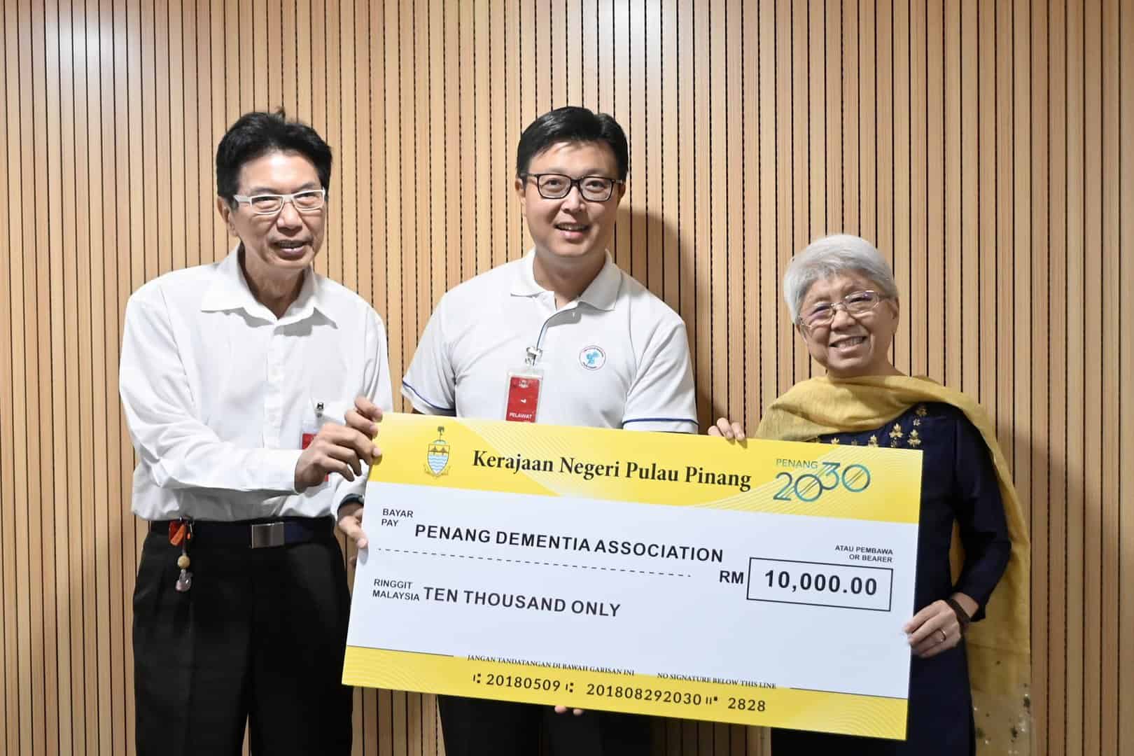 NGOs receive financial aid as token of appreciation | Buletin Mutiara