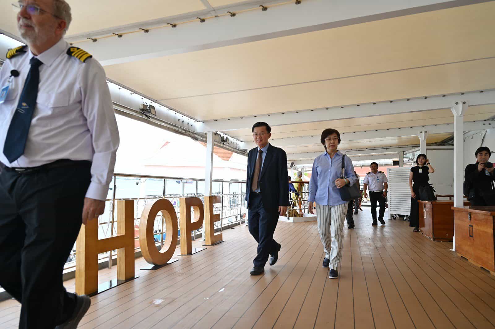 Doulos Hope’s literary voyage in Penang | Buletin Mutiara