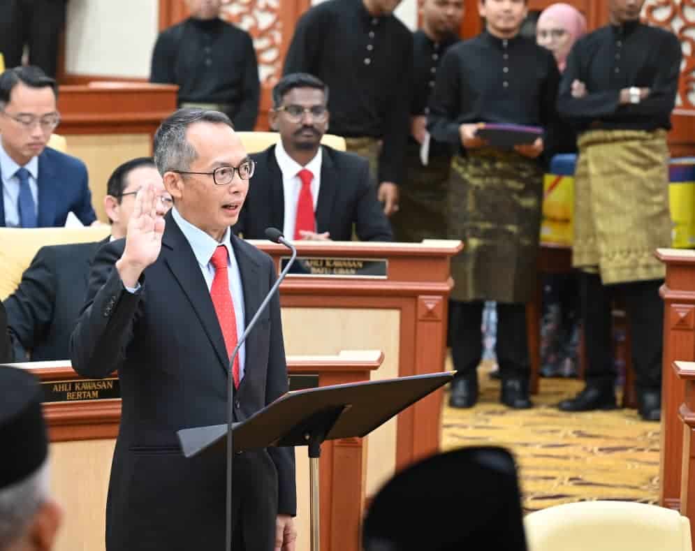 40 Penang assemblymen sworn in | Buletin Mutiara