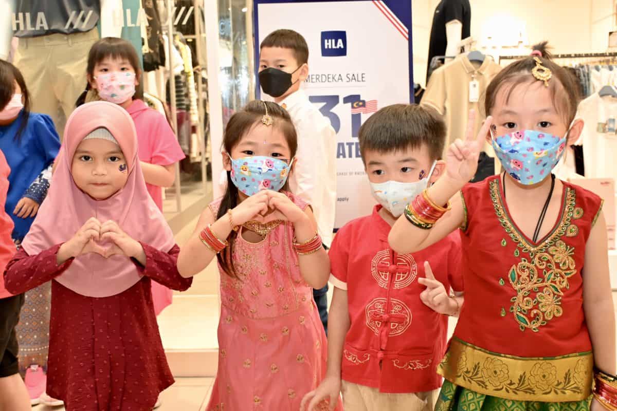 National Day Carnival, a shining example of unity | Buletin Mutiara