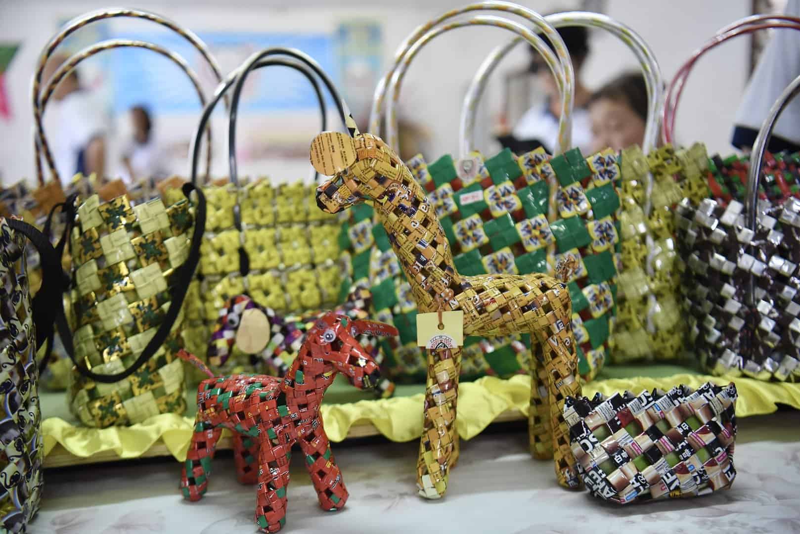 Hasil recycle, upcycle bantu komuniti perlu | Buletin Mutiara