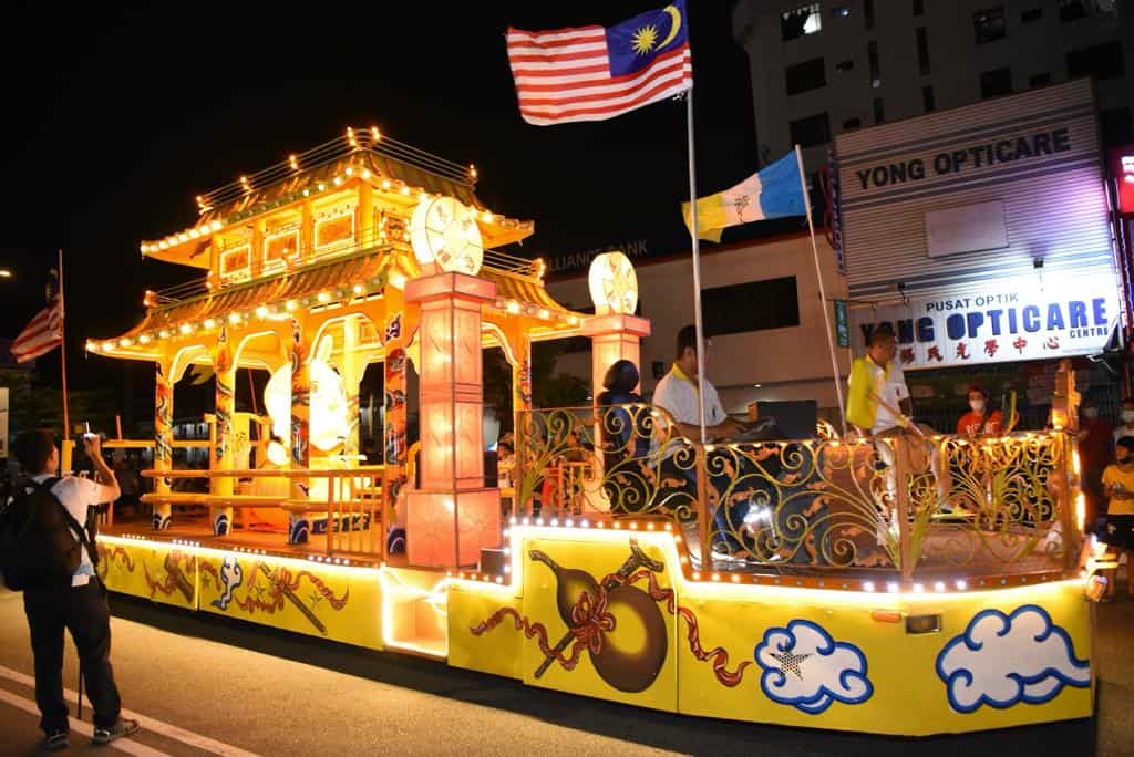 Spectacular Chingay Parade draws enthusiastic crowds | Buletin Mutiara