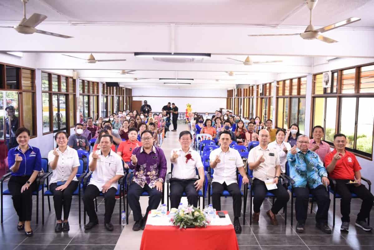 SMK Valdor gets its upgraded multipurpose hall | Buletin Mutiara
