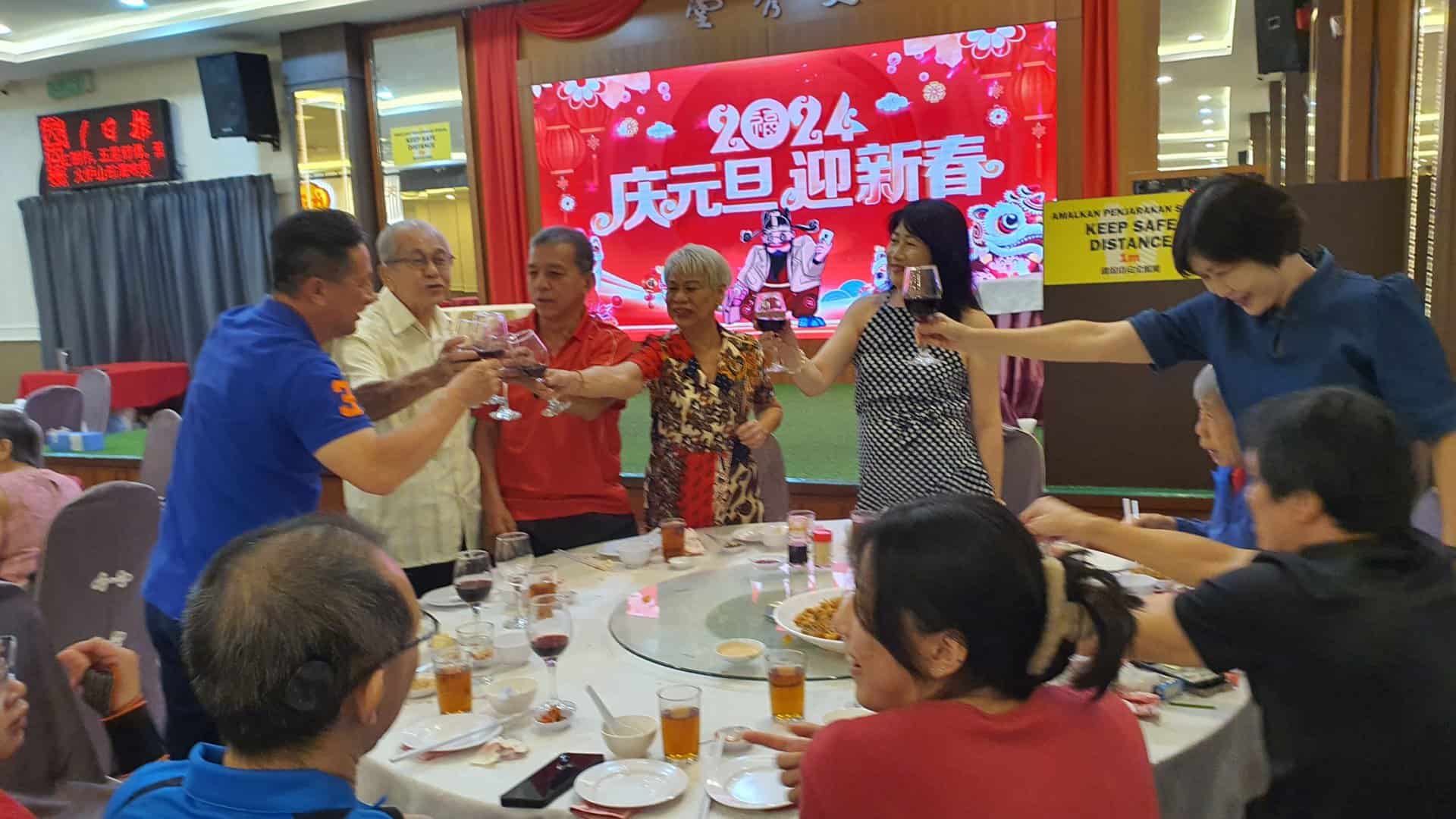 Former Penang badminton stars come together to celebrate Kew San’s 89th ...