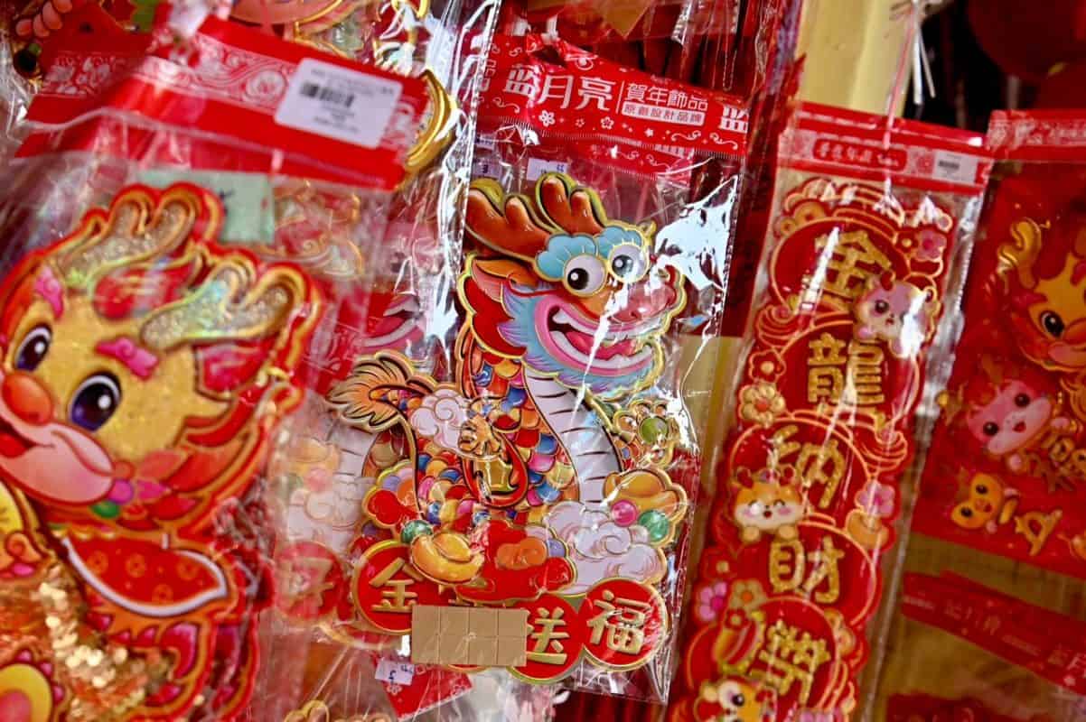 Dragon-themed items sought after ahead of Chinese New Year | Buletin ...