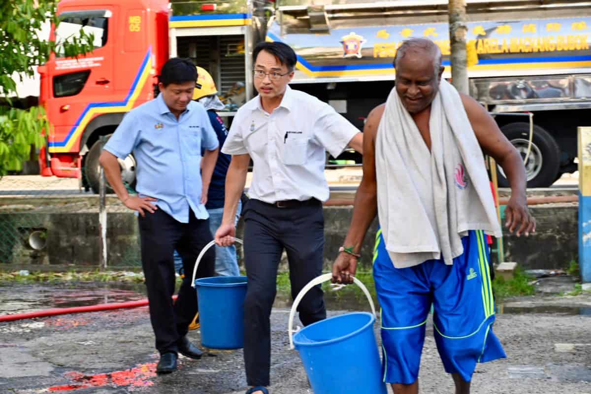 Agihan bekalan air lancar, kebanyakan perniagaan di Machang Bubok masih ...