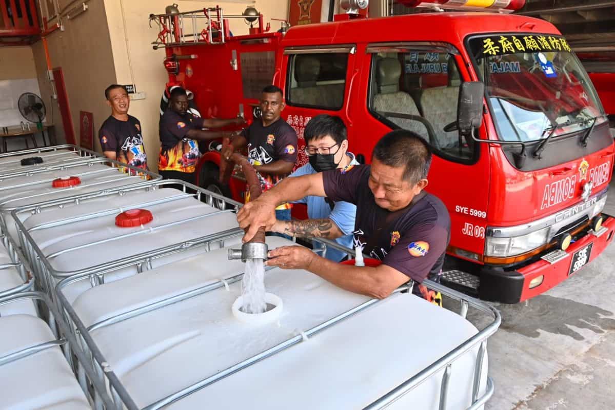 PBAPP sediakan lori tangki air bantu pengguna terjejas | Buletin Mutiara