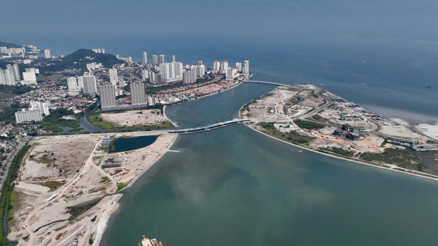 Phase One of the Gurney Bay project opens | Buletin Mutiara