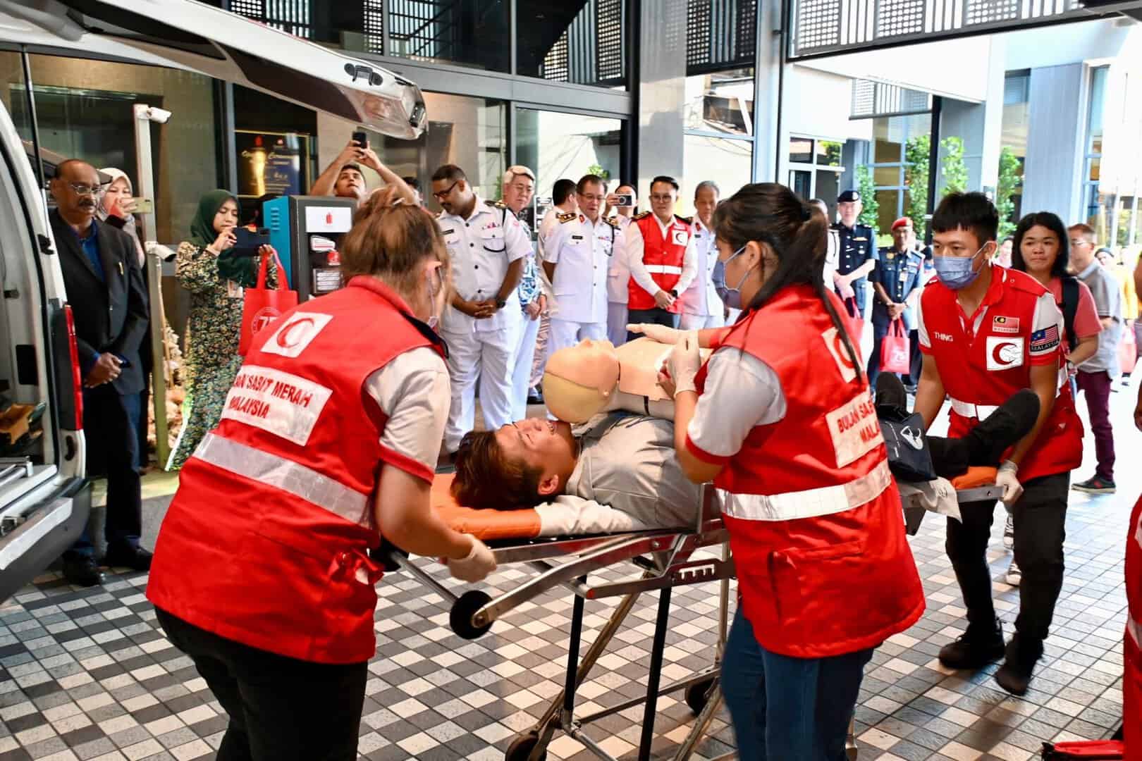 PBSM Pulau Pinang sediakan perkhidmatan ambulans 24 jam sempena ...