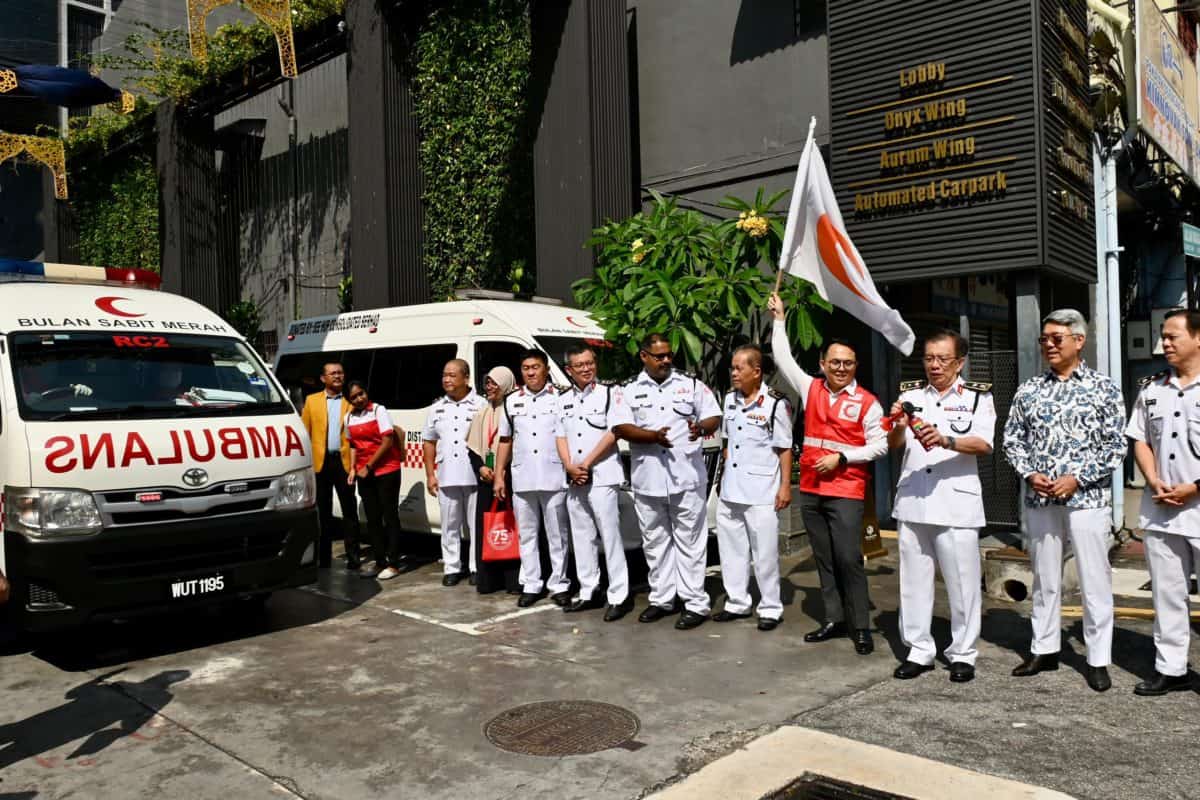 PBSM Pulau Pinang sediakan perkhidmatan ambulans 24 jam sempena ...