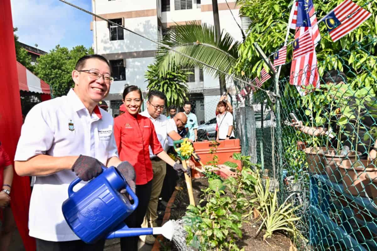 Civil servants’ productivity must improve following salary review, says ...