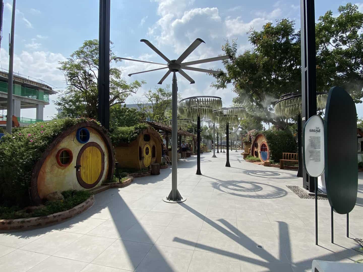 Dining in Penang’s industrial zone: Malaysia’s first semi-automated ...