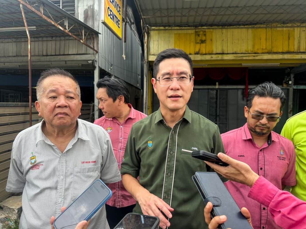 Peniaga lega, parit Jalan Datuk Haji Ahmad Badawi siap dinaik taraf ...
