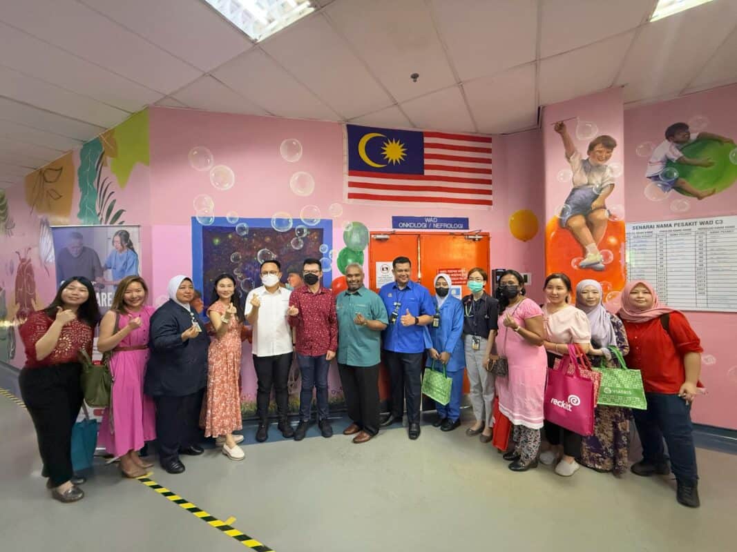 ASP Medical Group spreads festive spirit to young cancer fighters ...