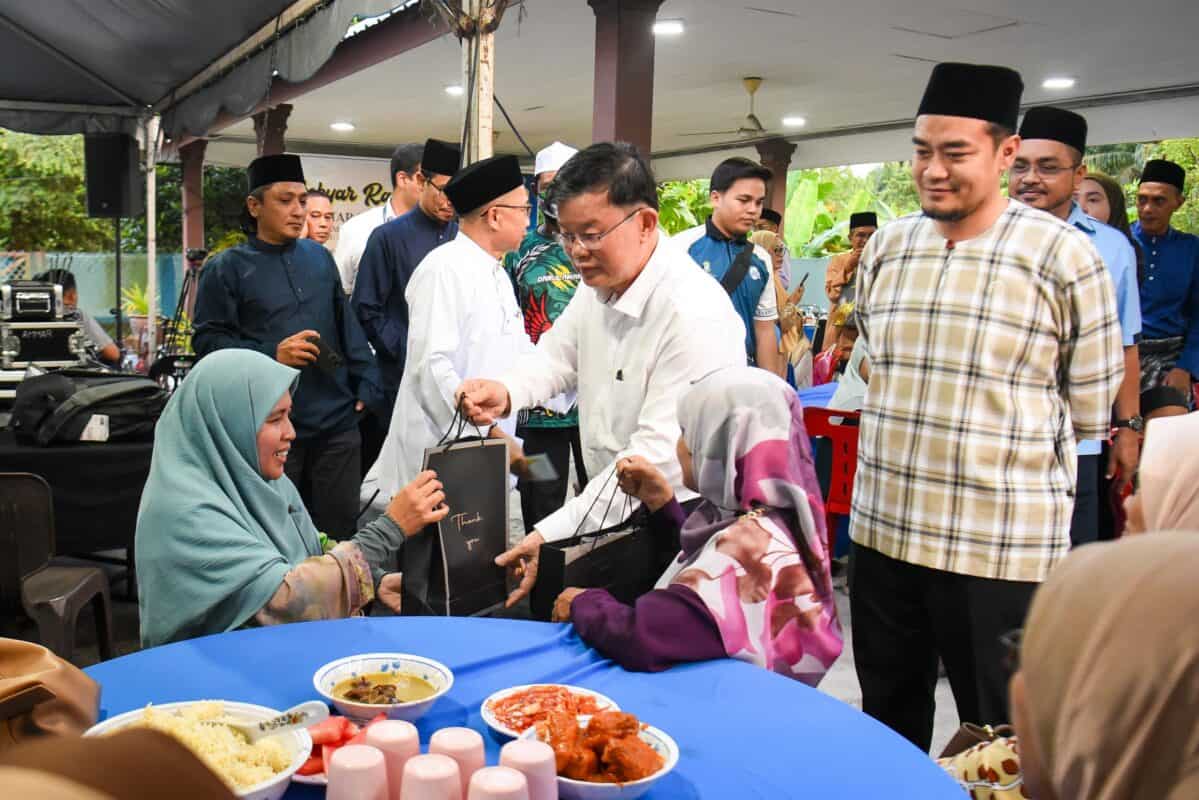 Pembangunan modal insan pelajar, peningkatan kompetensi guru takmir ...