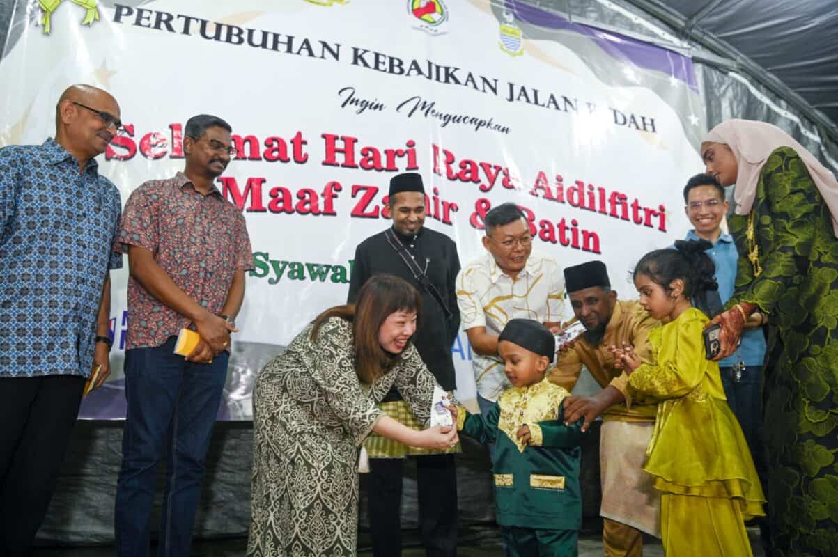 Selisih pendapat bukan alasan untuk pecah belah, harap Aidilfitri semarak perpaduan rakyat ...