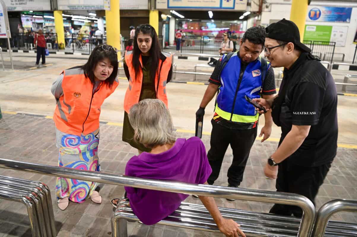 Small-scale operation to track homeless individuals in Komtar | Buletin ...