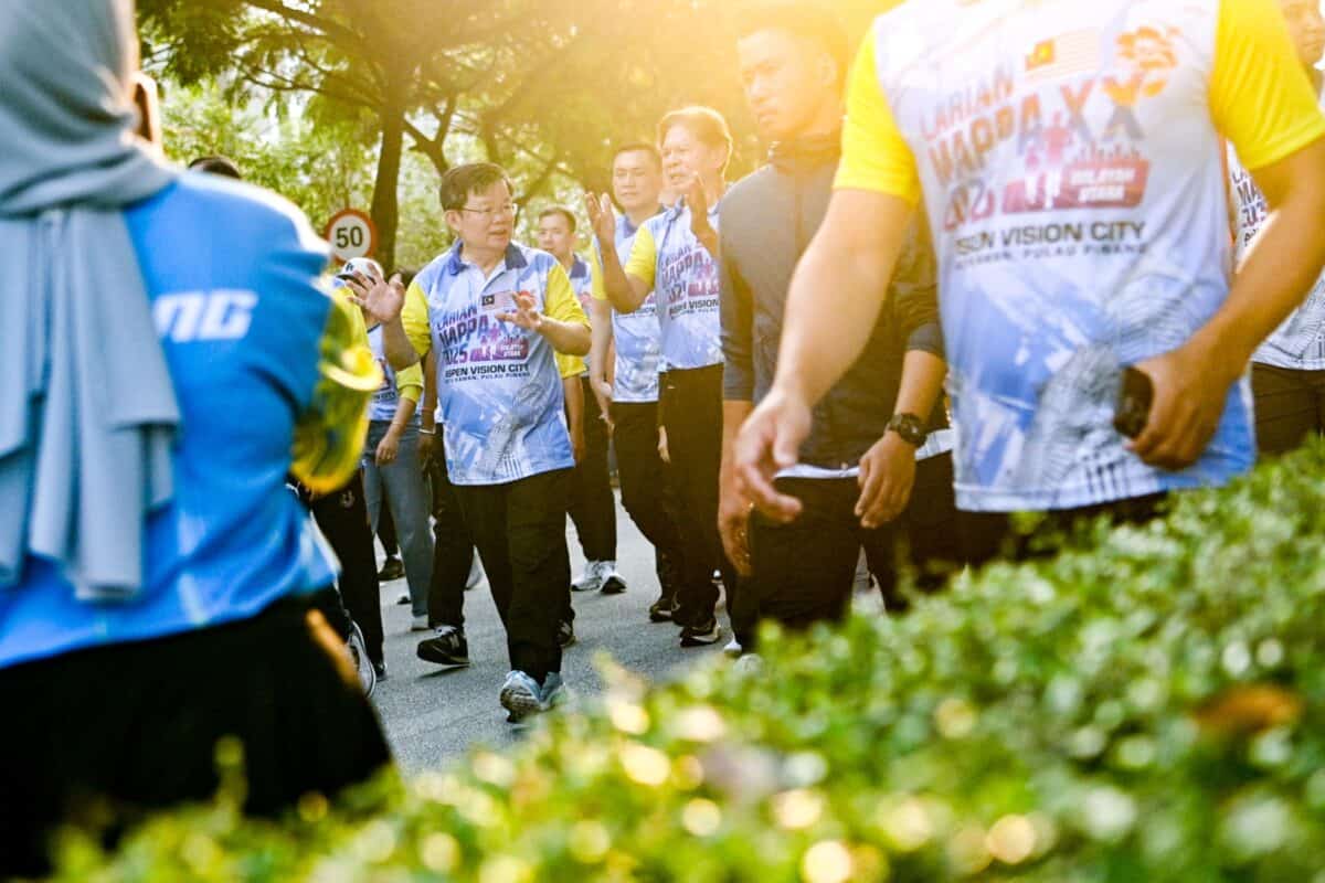 Ketua Menteri iringi TYT sempurna acara pelepasan Larian MAPPA @ Batu ...