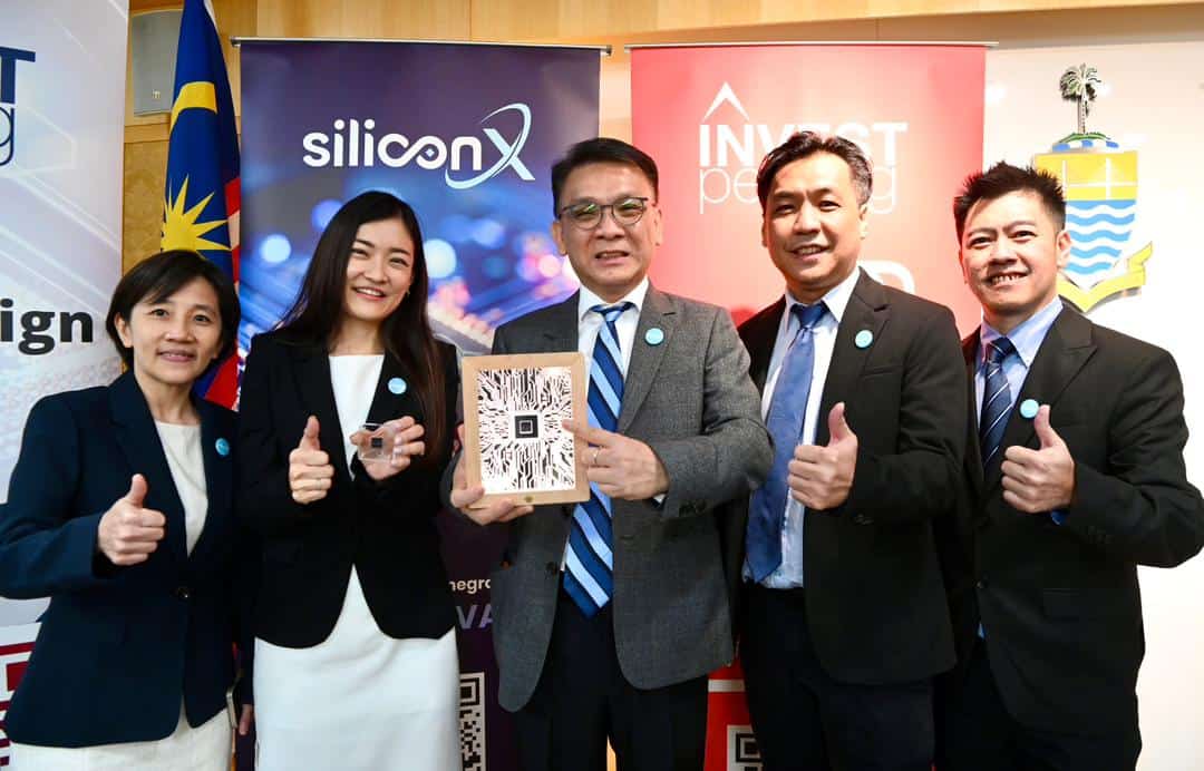 Malaysia’s first FPGA chip powered-on in Penang by Silicon X | Buletin ...