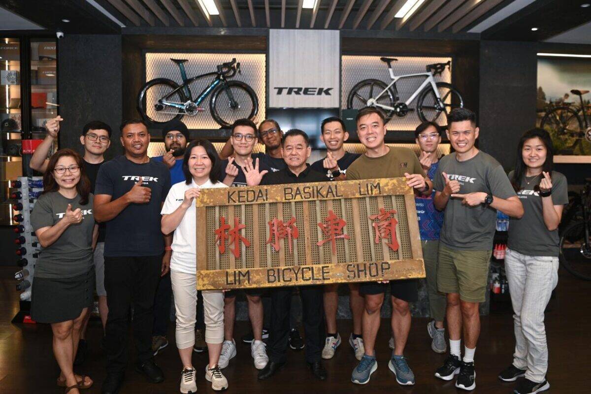Lim legacy in motion: Three generations, one passion, endless pedals forward | Buletin Mutiara