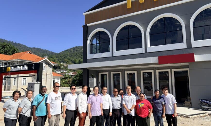 Drive-through design to minimise traffic impact of new fast-food ...