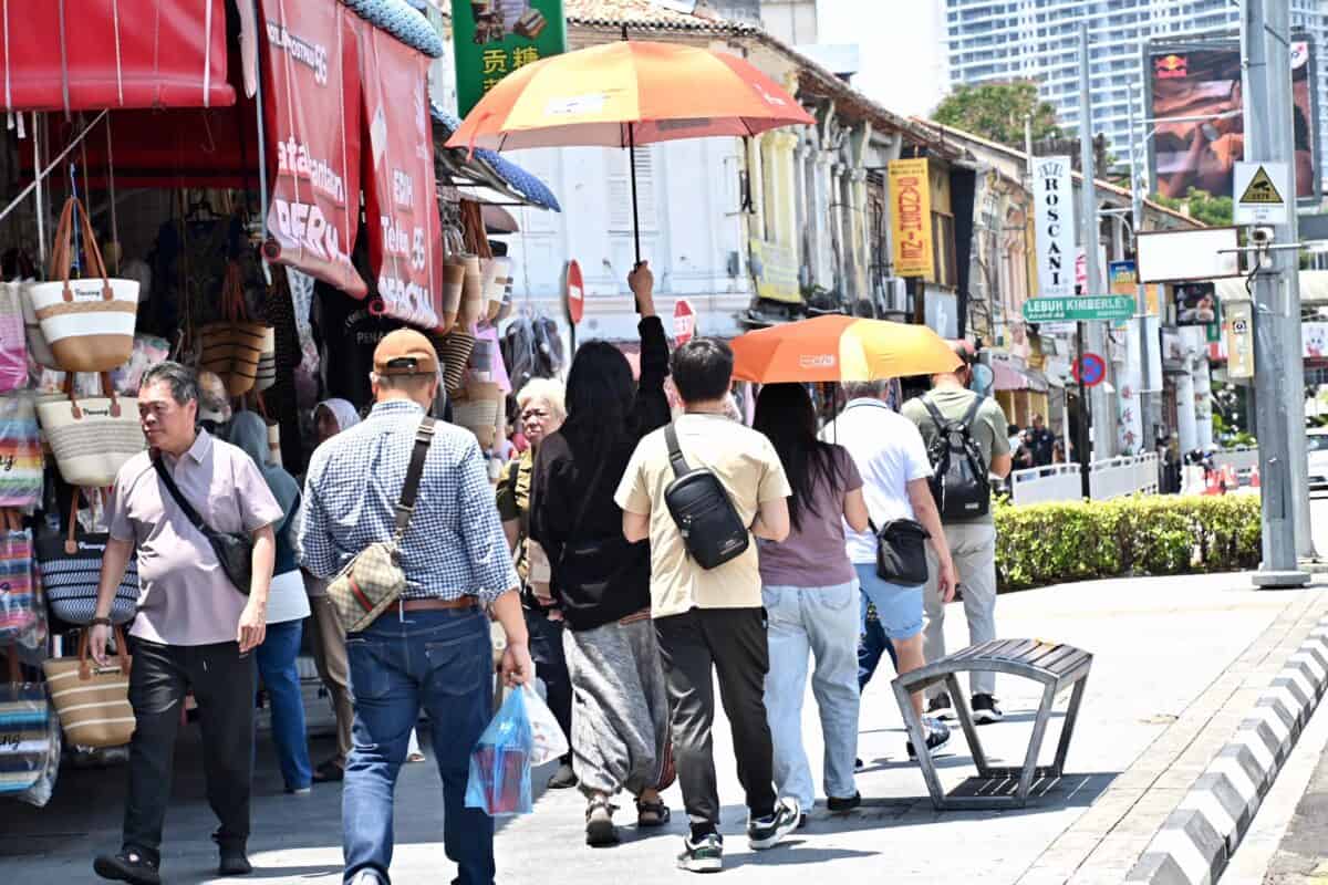 Hot weather persists in northern Malaysia ahead of inter-monsoon shift ...